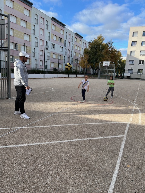 ATHLÉTISME ET RUGBY CE1 – Ecole élémentaire Charles-Perrault